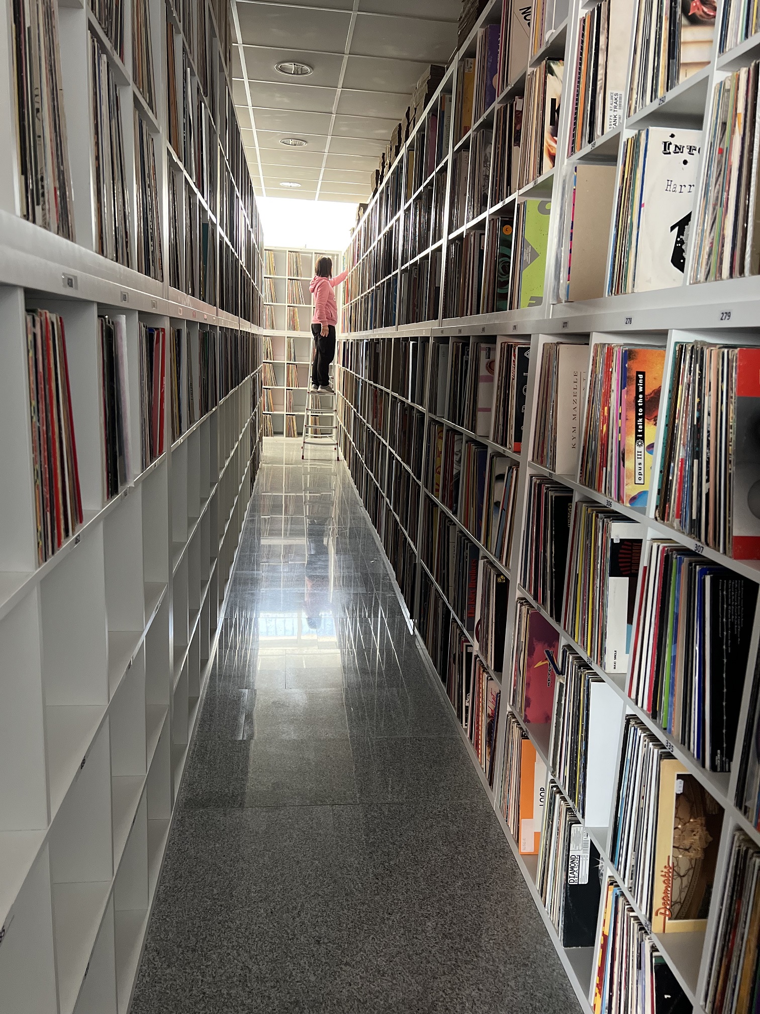 Tienda Online Discos Vinilo y Accesorios DJ - Cristina Records